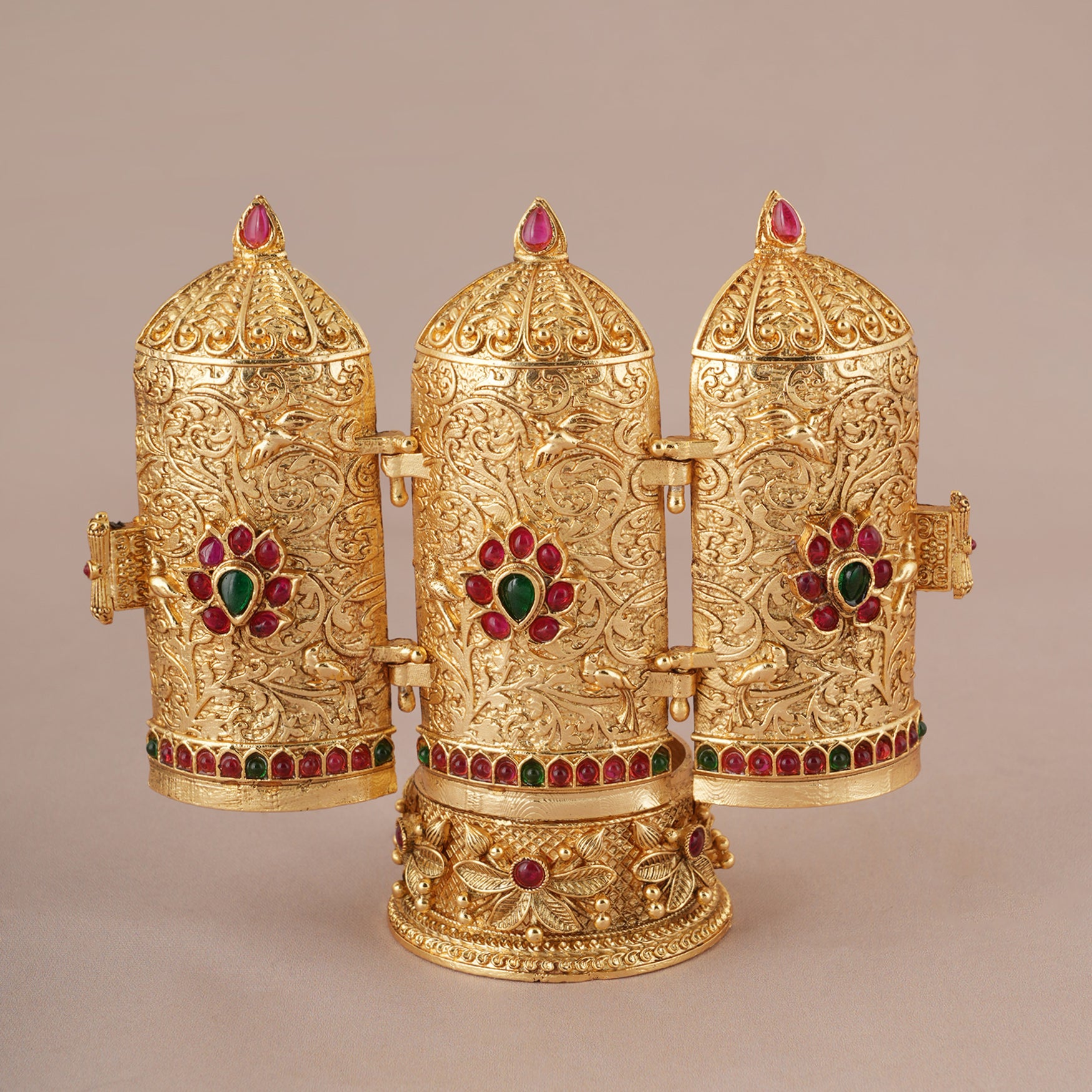 Stunning antique gold floral ruby stone sindoor box | Free Cod ...