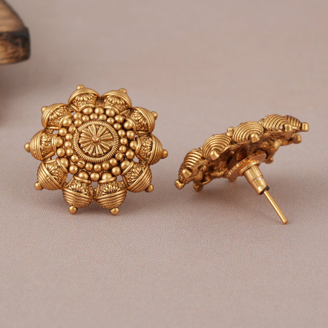Antique gold plain stud earring | Free Cod - smarsjewelrys